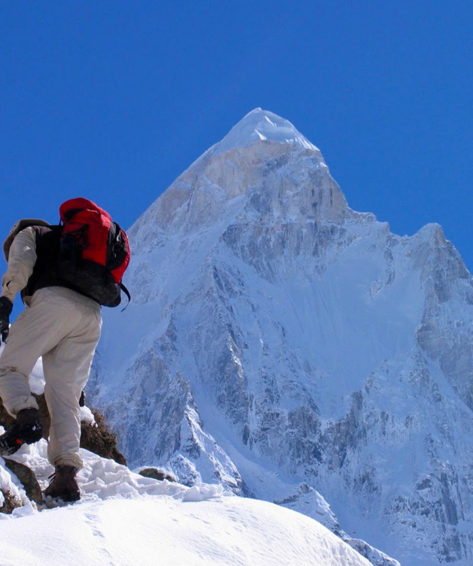 Hiking Trip to Mountain – Advik Travels